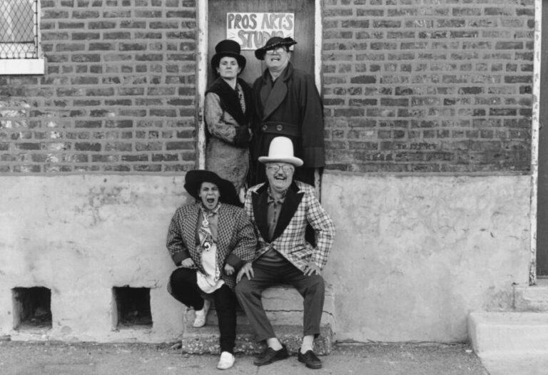 Brian Calvin, Maureen Gallace, Diane Simpson - The Visualist